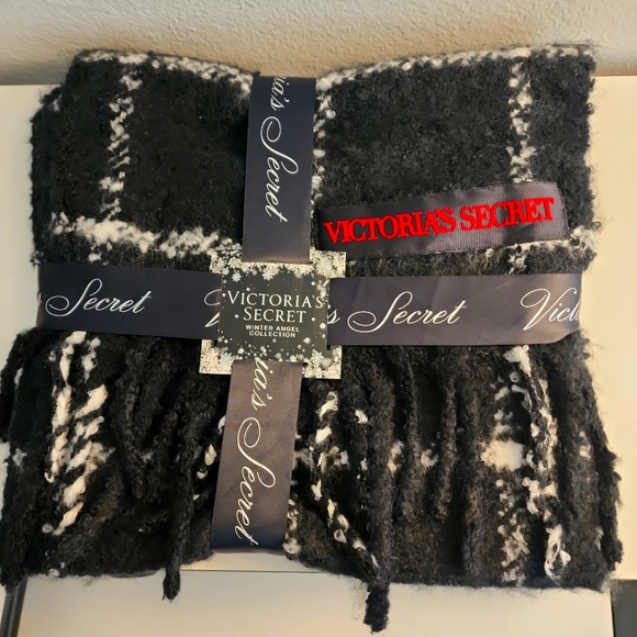 Victoria's Secret | Accessories | New With Tags Victorias Secret Winter ...